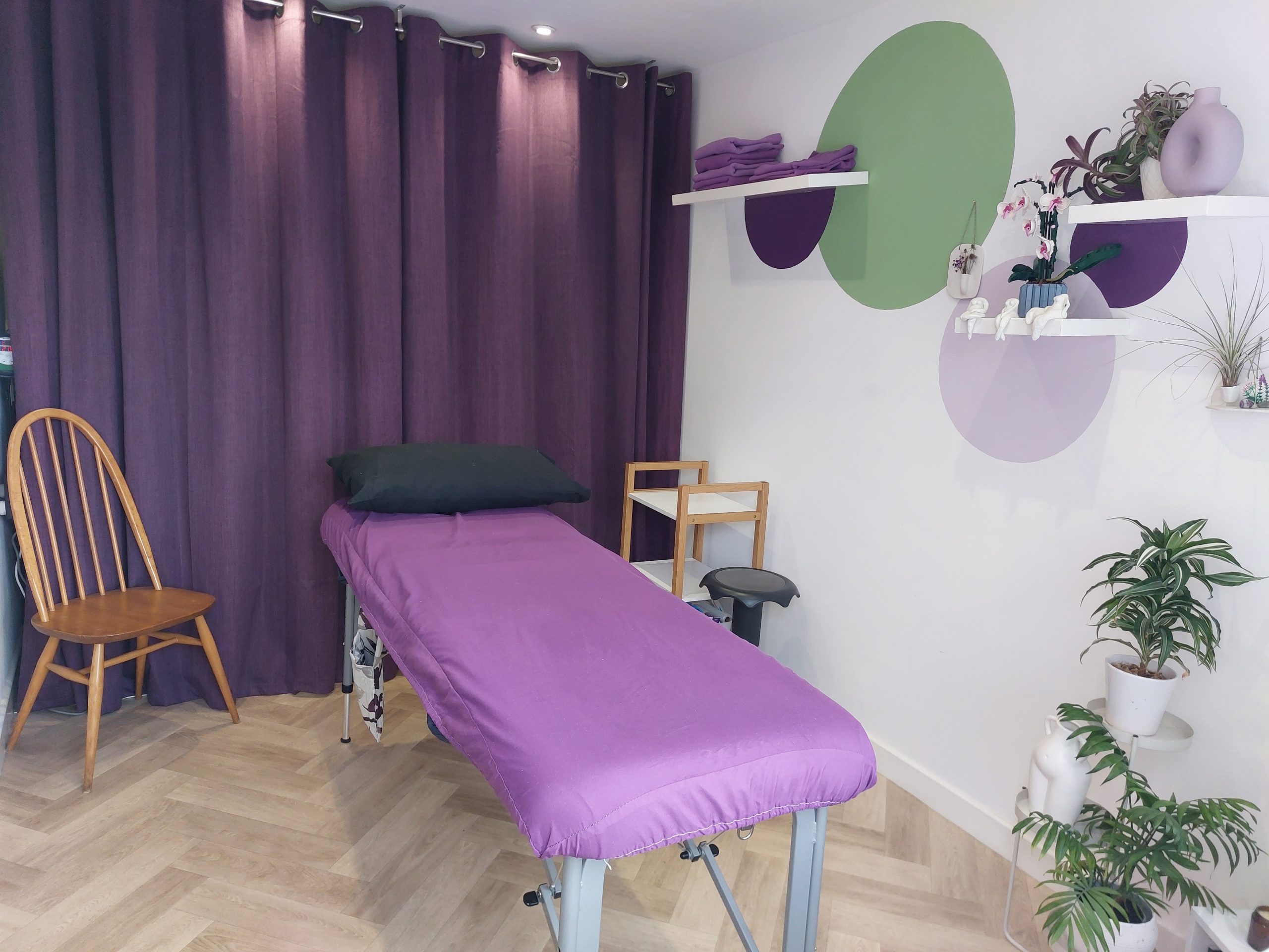 About Emma Thompson Massage